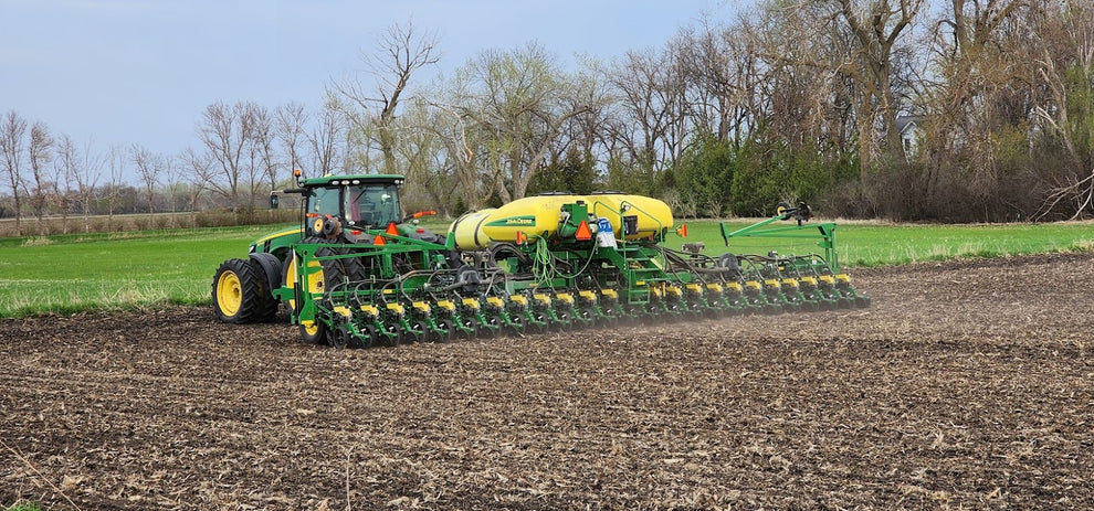2015 John Deere DB44 ME5 CCS 24R22 Planter – Farm2Farm