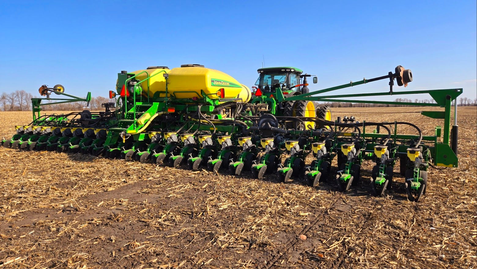 2015 John Deere DB44 ME5 CCS 24R22 Planter – Farm2Farm
